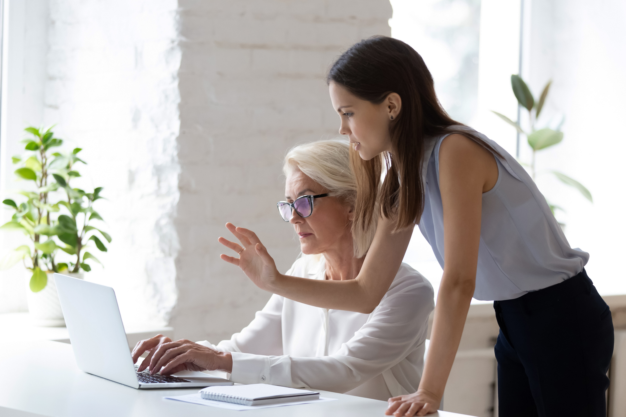 Boomers & Gen X Generational Differences in the Workplace : Courageous ...